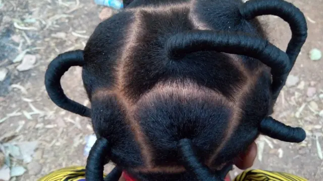 Lee ihe ụmụnwaanyị ji isiowu emezi - BBC News Ìgbò