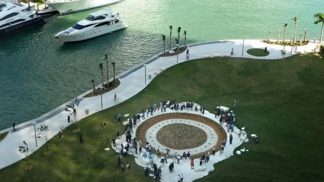 Miami Circle : L'histoire vieille de 2 700 ans cachée sous Miami - BBC ...