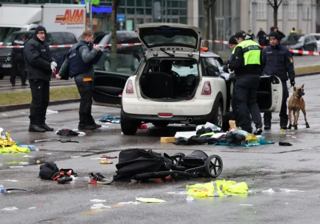 Automobilom kosio ljude u Minhenu: Osumnjičen Avganistanac, preminule majka i ćerka - BBC News ...