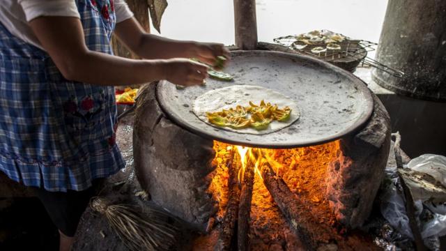 ¿Cuál es la "auténtica" cocina mexicana? - BBC News Mundo