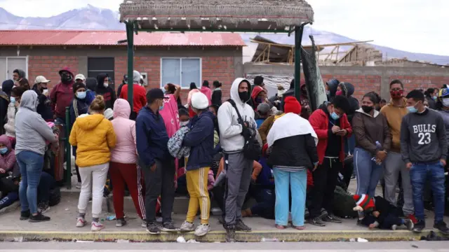 ¿El fin del "sueño chileno"?: los migrantes que luchan por permanecer ...
