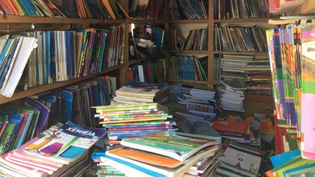 Srbija i obrazovanje: Besplatni udžbenici u Beogradu, ali ne i u celoj ...