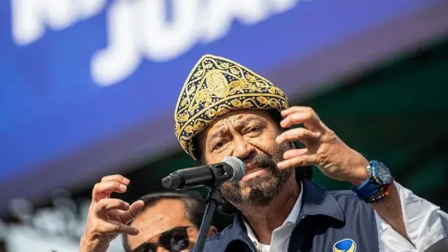 Pemilu 2024: Surya Paloh bertemu Jokowi, apakah dalam rangka penjajakan ... Pemilu 2024: Surya Paloh bertemu Jokowi, apakah dalam rangka penjajakan ...