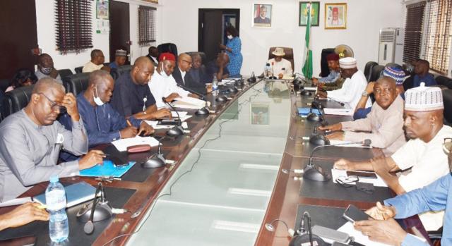 ASUU Strike Nigeria update: ASUU strike go end 9 May? as Education Minister beg workers - BBC ...