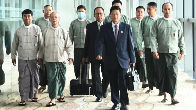 ဇူလိုင်လ ၂၂ ရက် ဘီဘီစီထိပ်တန်းသတင်းများ Knu တပ်မဟာ ၄ နဲ့ Ktla ကြား ပစ်ခတ်မှုဖြစ် Bbc News မြန်မာ