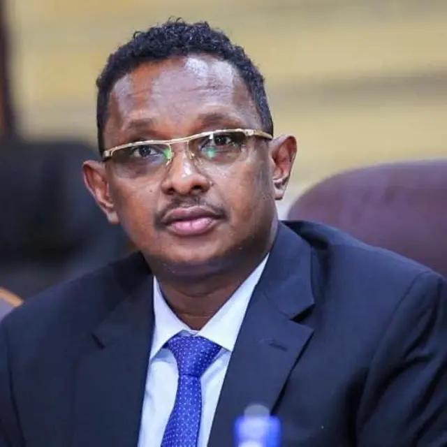 Maxay tahay doodda weli ka taagan habraaca wax ka beddelka dastuurka ee ...