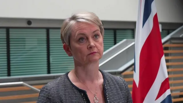 چهار پناهجو در کانال مانش جان باختند - BBC News فارسی