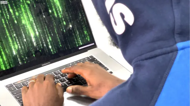 Cybersecurity Tips: Etu ị ga-esi gbanahụ 'hacking' n'ịntanetị - BBC ...