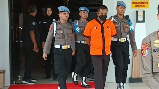 Fakta-fakta kasus pembunuhan oleh polisi di Palangkaraya, bagaimana kronologi versi sopir dan ...