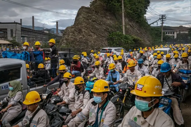 Morowali: Belasan orang tewas akibat ledakan dan kebakaran smelter nikel di kawasan IMIP, 'Tidak ...