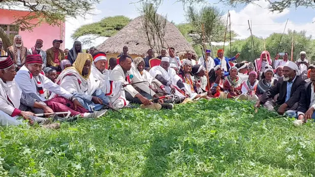 Laangaanootti ijoolleen turistoota kadhachuun aad-maleedha jechuun Gadaan Sikkoo-Mandoo labse ...