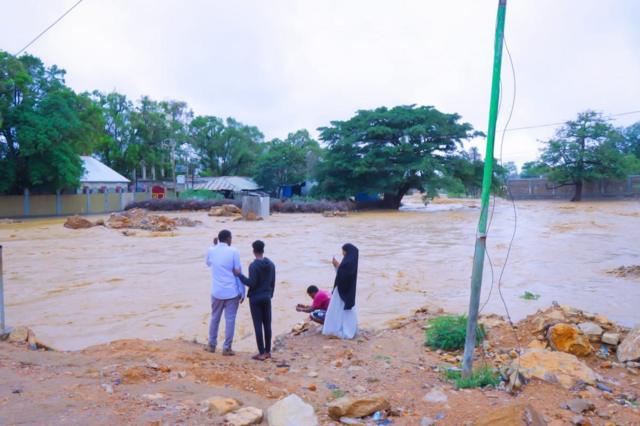 Sawirro: Saameynta fatahaadaha Baydhabo - BBC News Somali