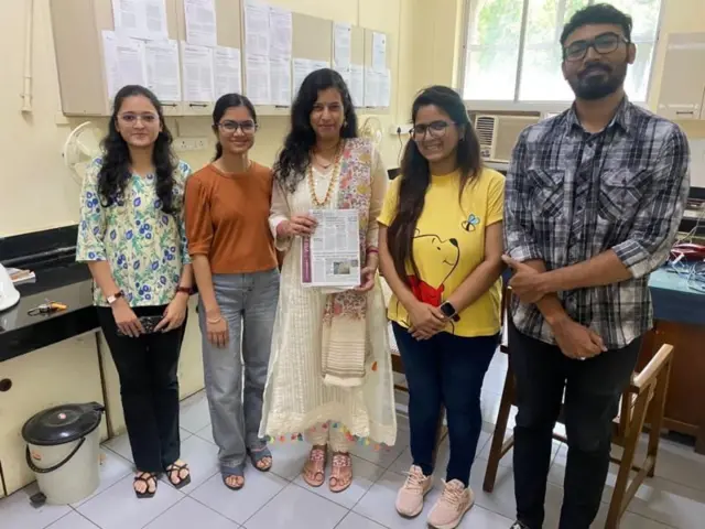 మీథేన్ పీల్చుకుని బతికే బ్యాక్టీరియా - వరి సాగులో సాయపడుతుందా - BBC ...