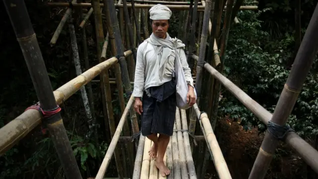 Mk Penghayat Kepercayaan Masuk Kolom Agama Di Ktp Dan Kk Bbc News