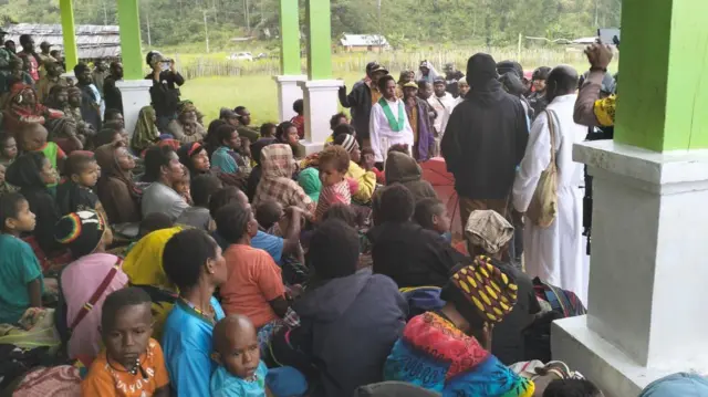 Papua: Konflik bersenjata di Paniai, ribuan warga sipil mengungsi - ‘‘Roh Kudus, berkati kami ...