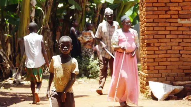 ‘Ulemavu wetu ndiyo nguvu yetu’: Kijiji ambacho watu wote wana upofu ...