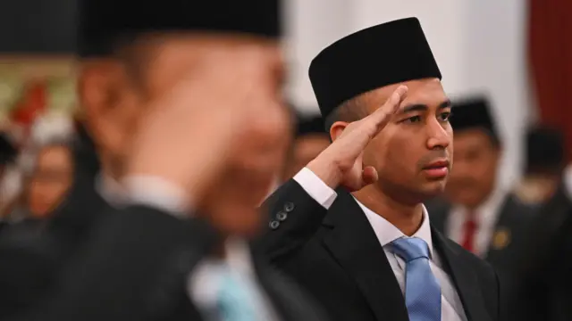 Kabinet Merah Putih: Sederet kontroversi menteri-menteri dan pembantu Prabowo - BBC News Indonesia