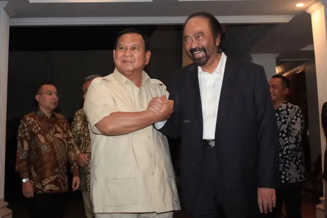 Pilkada: Ridwan Kamil-Suswono resmi daftar Pilgub Jakarta, didukung belasan partai – Kans Anies ...