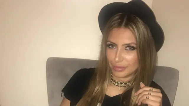 Quién es "la reina de la ketamina" que se declaró culpable en el caso de la muerte del actor ...