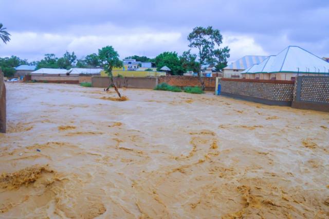 Sawirro: Saameynta fatahaadaha Baydhabo - BBC News Somali