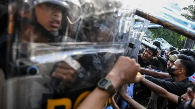 Demonstrasi: Kesaksian keluarga demonstran kawal putusan MK dan tolak revisi UU Pilkada yang ...