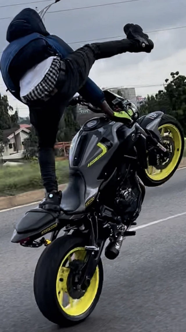 Meet KBS Da Bikestar, de monster Ghana bike stunt performer who dey ...