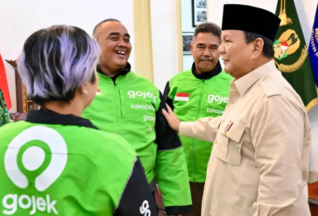 THR: Pengemudi ojek online dapat 'bonus hari raya', tapi bukan THR – 'Selama akar masalah tak ...