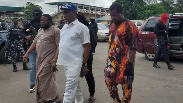 Mkpebi ụlọikpe banyere ntọhapụ beelu Akwa Ọkụkọ, Eke Hit na Onyeze ...