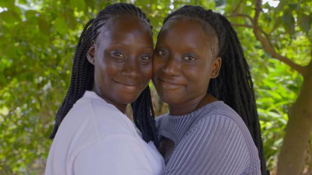 Doppelganger: Nigerian ladies wey resemble each oda but no dey related by blood - BBC News Pidgin