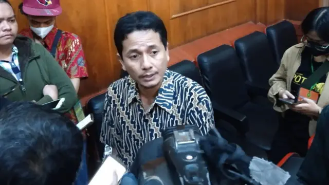 Dua dari tiga polisi terdakwa tragedi Kanjuruhan divonis bebas, keluarga korban kecewa: 'Sudah ...