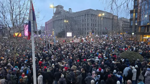 Studentski protest ispred Ustavnog suda u Beogradu: 'Bitno je da imaš ...