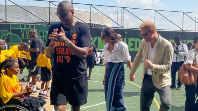 Prince Harry and Meghan Markle visit to Nigeria in pictures - BBC News ...