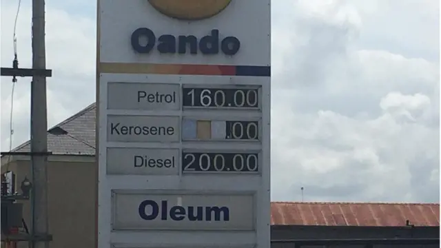 Fuel price in Nigeria: Filling stations don change pump price begin sell with 160 to 161 naira ...