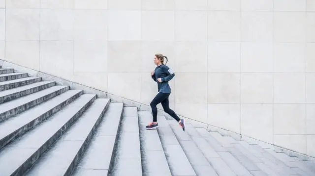 Olahraga: Naik turun tangga ternyata bisa tingkatkan daya ingat dan ...