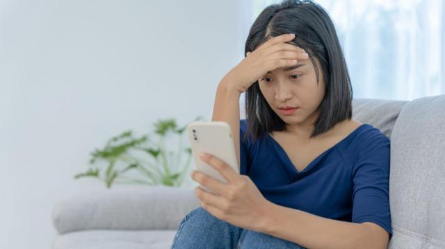 Kesehatan mental: Hotline pencegahan bunuh diri Indonesia ‘belum memadai’ dan rentan ‘bikin ...