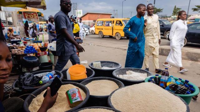 Cost of living: Nigerians deploy different strategies to survive as economic hardship continue ...