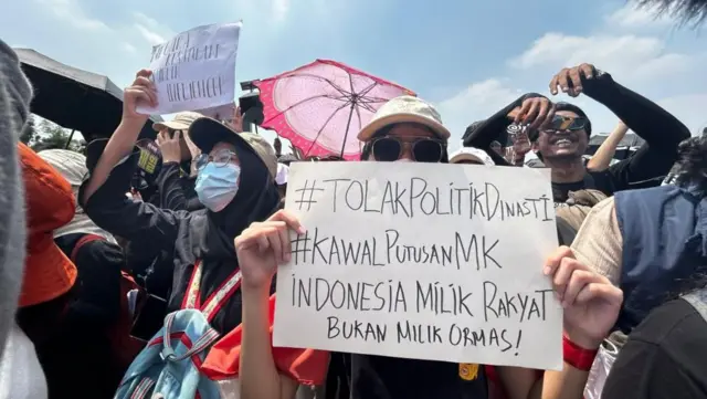 Demo hari ini: Mengapa Garuda Pancasila digunakan dalam 'peringatan darurat Indonesia' dan ...