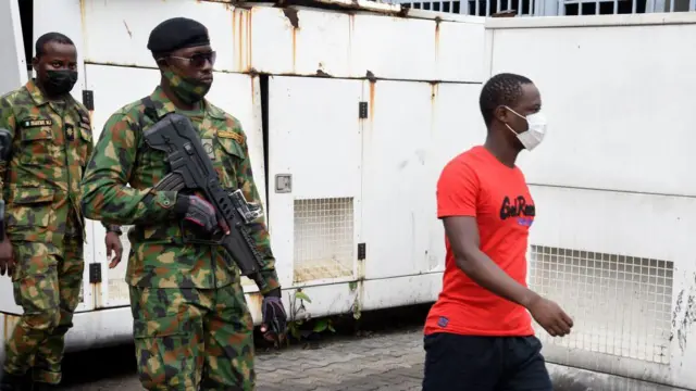 Àwọn ọ̀dọ́ ṣekúpa ‘Navy’ ní ìpínlẹ̀ Ondo, làwọn ológun bá ya wọ ìlú ...