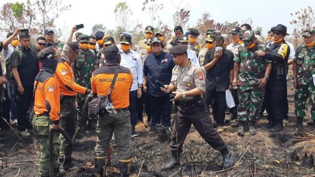 Kebakaran hutan Kalimantan Tengah : 'Warga batuk-batuk, sesak napas, hingga harus turun tangan ...
