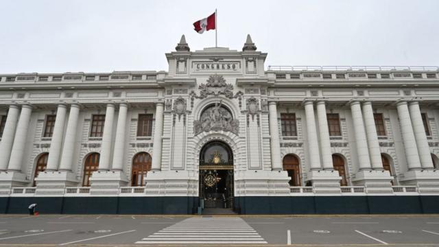 Elecciones "extraordinarias" en Perú: 5 claves para entender las ...