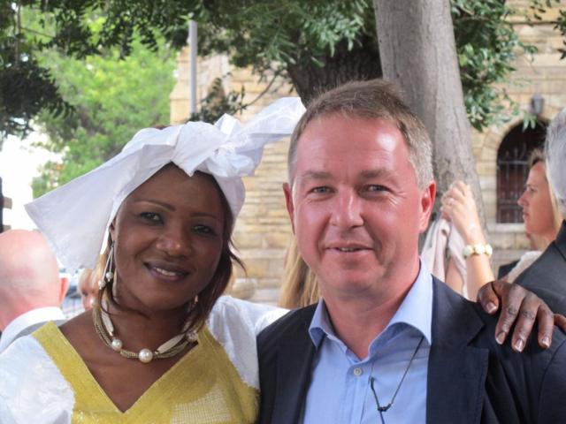 Pegasus: Umunyamakuru Verlinden n'umugore we Bamutese 'BISHOBOKA CYANE ...