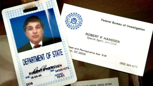 Robert Hanssen: Rusya için casusluk yapan FBI ajanı nasıl yakalandı ...