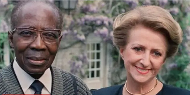 Senegal First Ladies: Lee ndị nọrọla dịka isinwaanyị mba Senegal - BBC ...