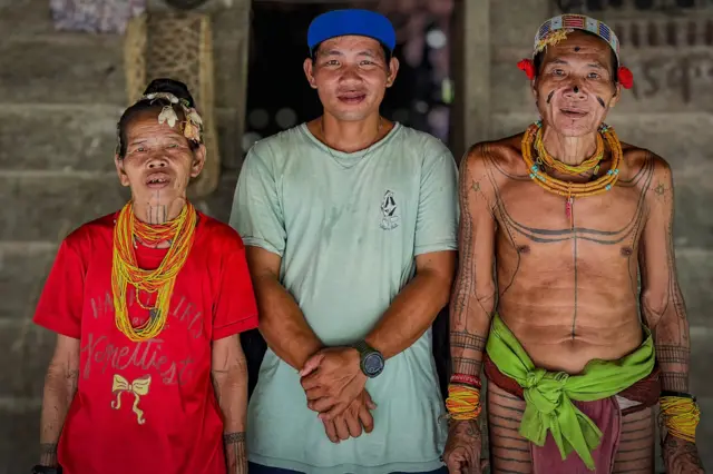 Masyarakat adat: Sikerei, penjaga tradisi masyarakat adat Mentawai yang ...