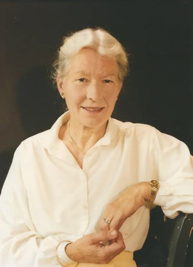 မြန်မာစာပေ သံတမန် အန္နာအဲလော့ ခေါ် ဒေါ်ခင်ခင်ချော - BBC News မြန်မာ