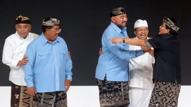 Quick count Pilkada 2024: Mengapa jagoan PDIP keok di ‘kandang banteng’ Jateng dan Sumut? - BBC ...