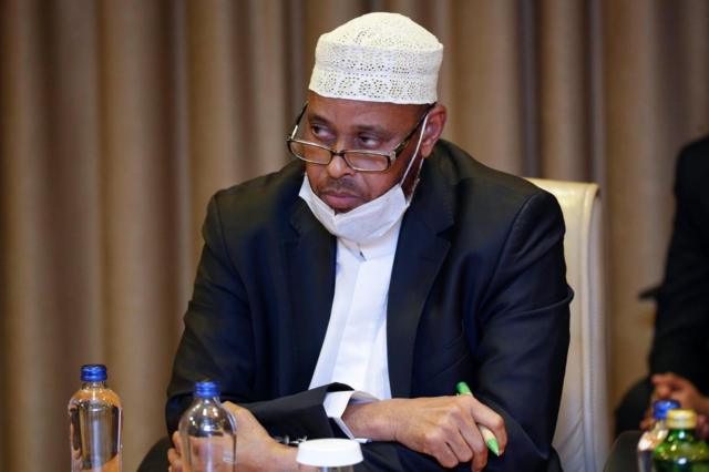 Waa Kumaa Sheekh Abu-Dalxa, Maxaadse Ka Taqaanaa Qisadiisa Jaceyl ...