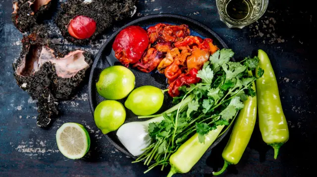 Qué es el piure, el marisco "de otro mundo" que gana espacio en la alta ...