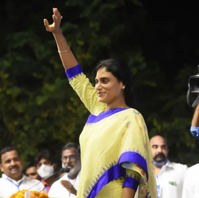 షర్మిల రాకతో ఆంధ్రాలో కాంగ్రెస్ పార్టీ ఊపిరి పోసుకుంటుందా? - BBC News ...