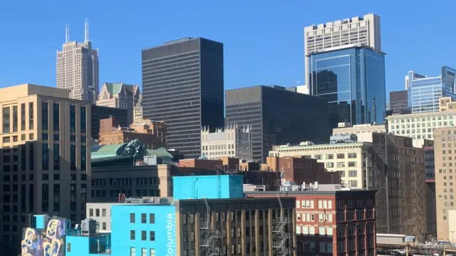 La "crisis humanitaria" que vive Chicago por los miles de migrantes ...